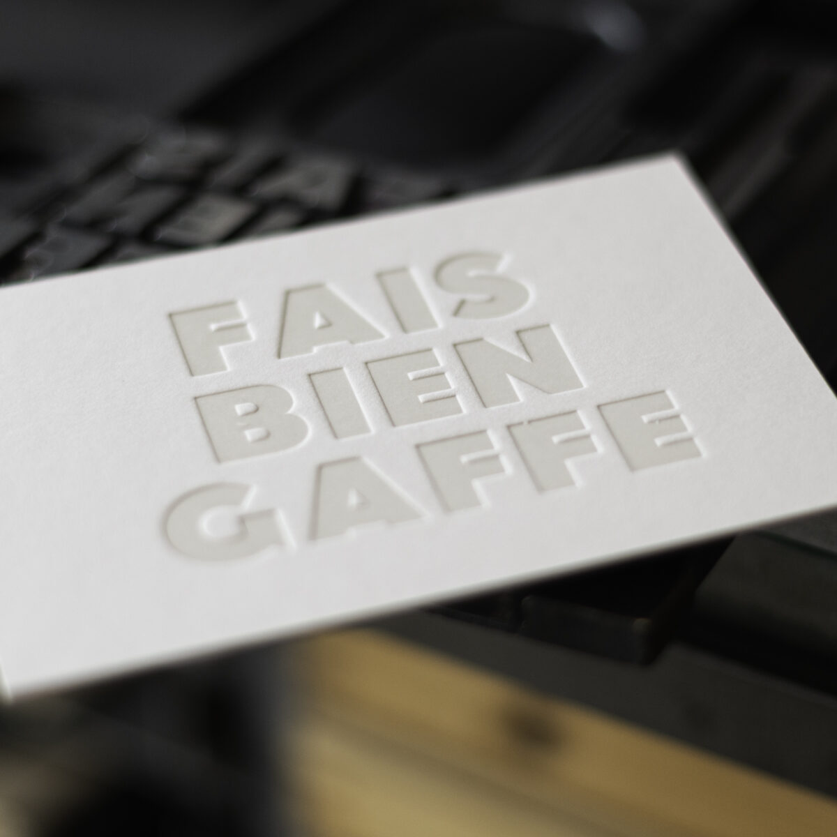 Fais bien gaffe – Super Marché noir